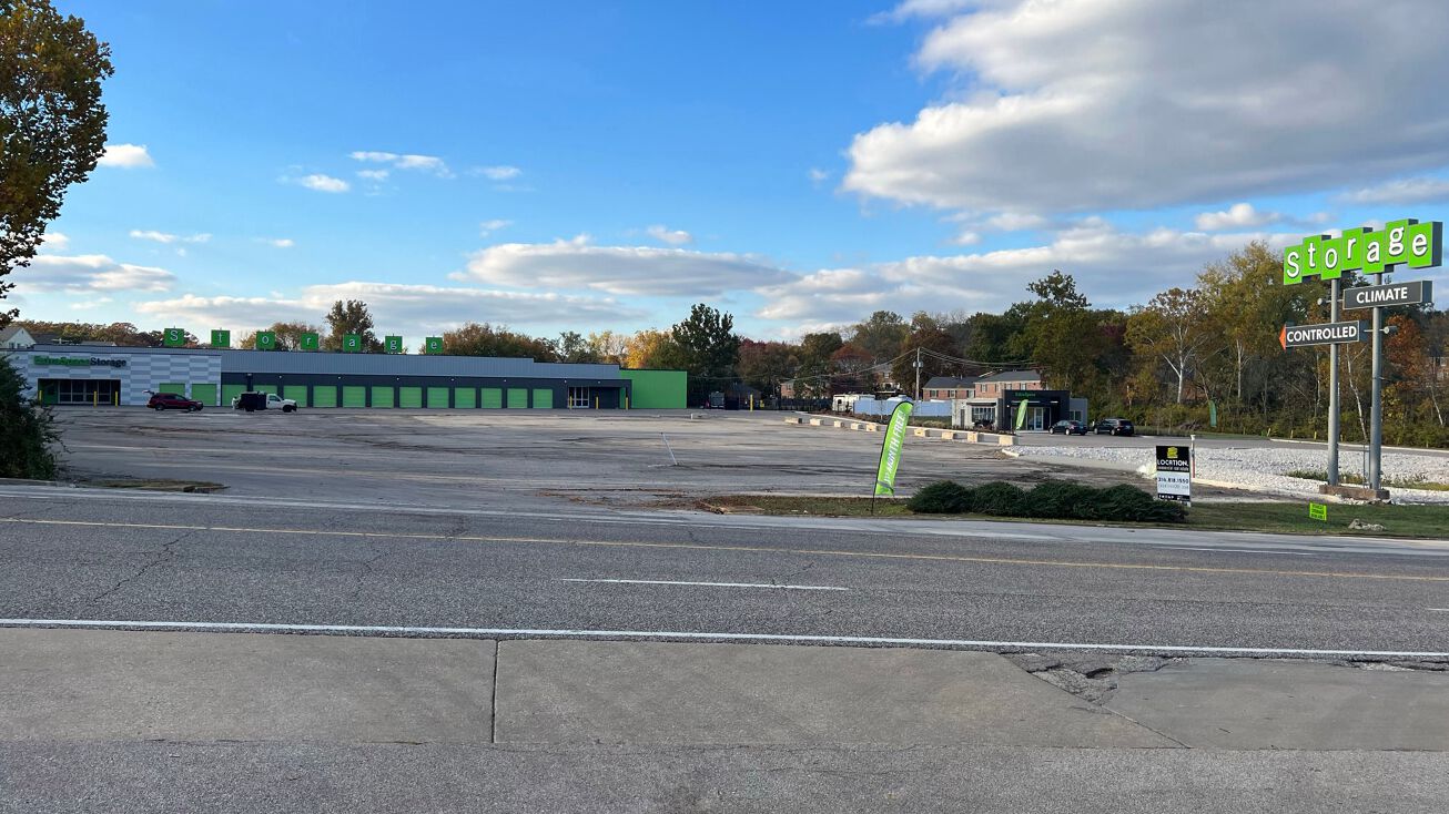 7737 Watson Rd, St. Louis, MO 63119 | Crexi.com