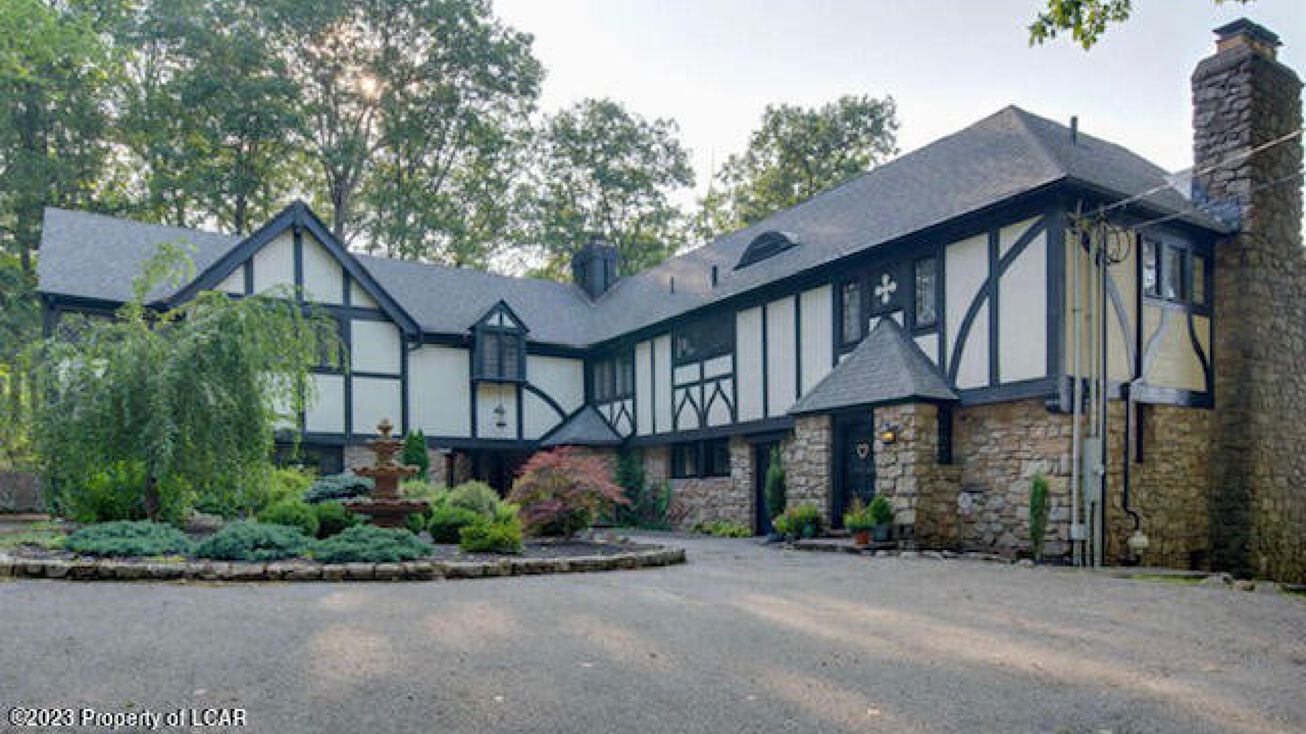 39 Star Mor Lane, Hazleton, PA 18202 | Crexi.com