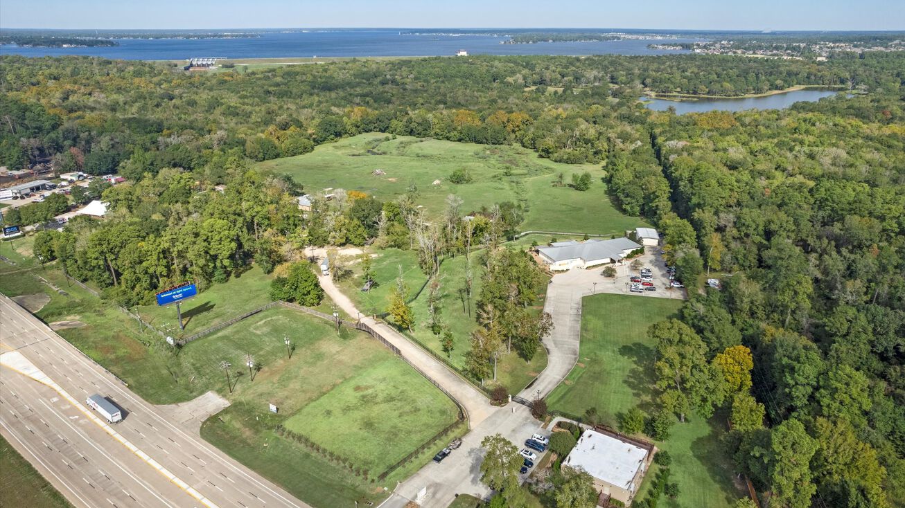 12824 Highway 105 West, Conroe, TX 77304 | Crexi.com