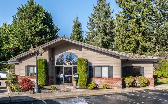 1601 COOPER PT RD NW Olympia WA 98502-8325 APN: 63010000100 | Crexi.com