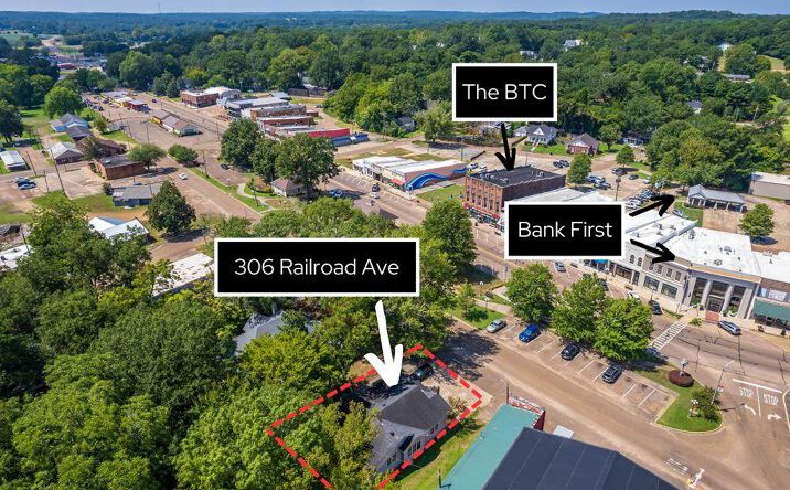 1317 Sunset Dr, Grenada, MS 38901 | Crexi.com