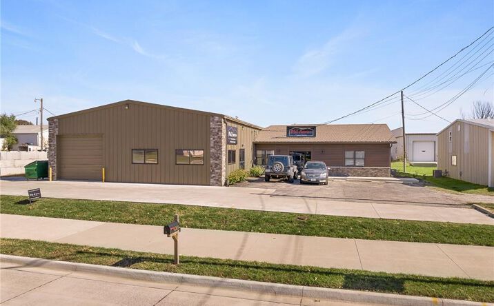 1309 SW Jefferson Street, Lee's Summit, MO 64081 | Crexi.com