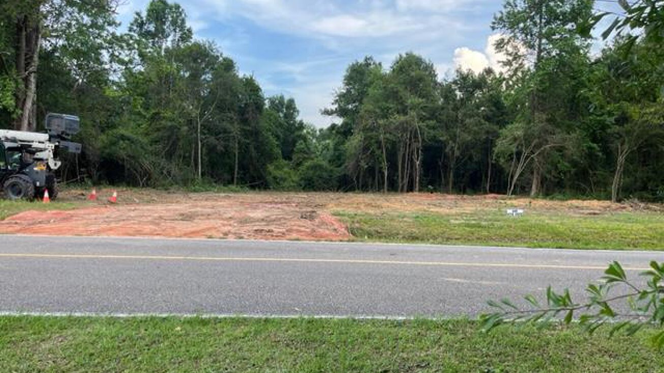 3-S of McNeil Henleyfield-NOT in Picayune City Lim, Carriere, MS 39426 ...