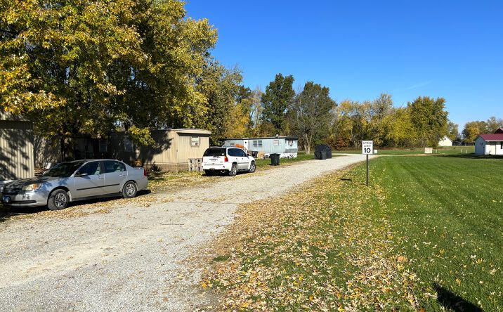 105 Monroe St, Toledo, IL 62468 | Crexi.com