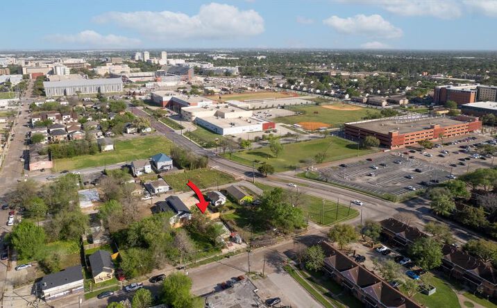 3501 Tierwester St, Houston, TX 77004 | Crexi.com