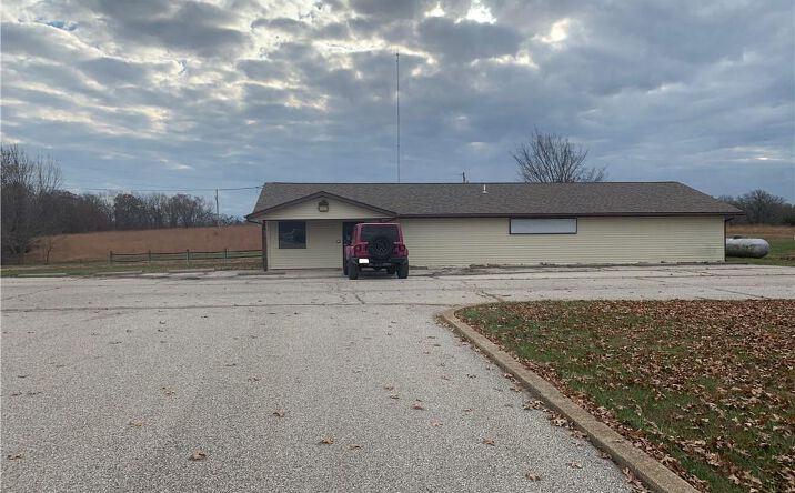 771 US-54, Camdenton, MO 65020 | Crexi.com