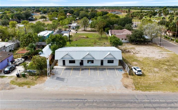 1015 N BROADWAY ST Elsa TX 78543 | Crexi.com