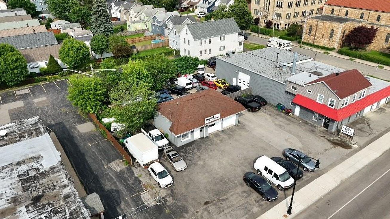 426 Abbott Rd, Buffalo, NY 14220 | Crexi.com