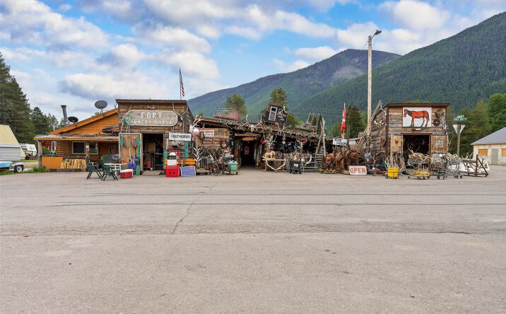 201/205 Hungry Horse Boulevard, Hungry Horse, MT 59919 | Crexi.com
