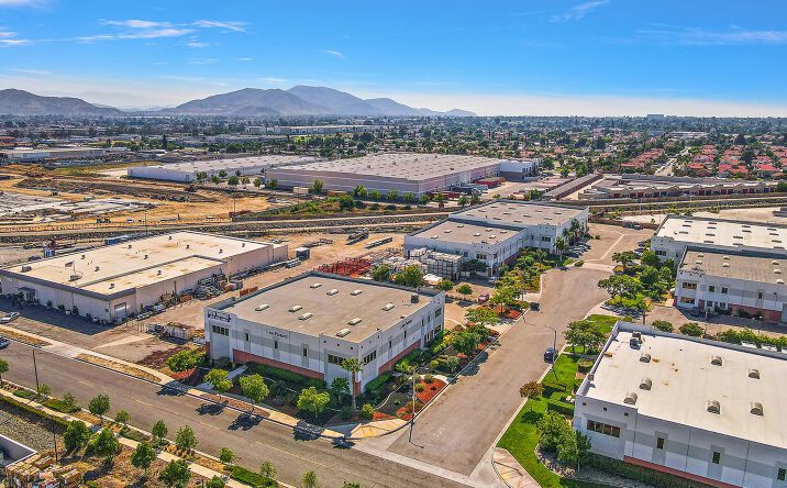 317 W TULLOCK ST Rialto CA 92376-7702 APN: 0254031100000 | Crexi.com