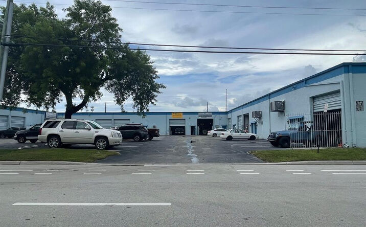 3030 SW 4TH AVE # 3062 Fort Lauderdale FL 33315-3015 APN: 50-42-22-00 ...