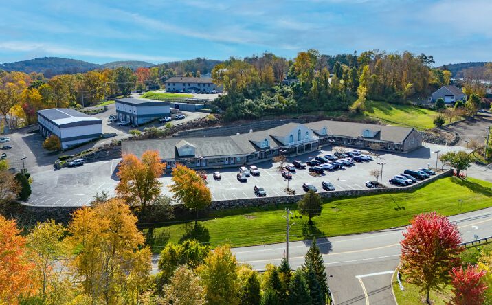 28 CT-39 New Fairfield CT 06812 APN: 292400 | Crexi.com