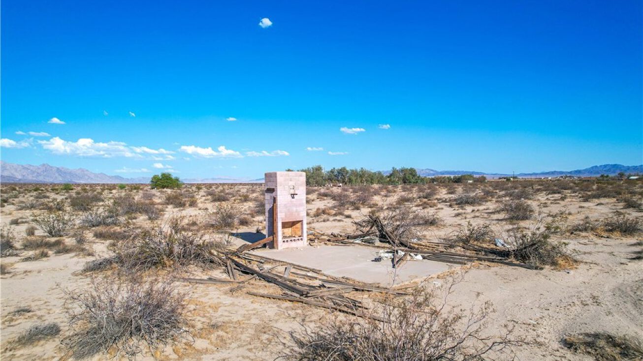 Pole Line Rd, Twentynine Palms, CA 92277 | Crexi.com