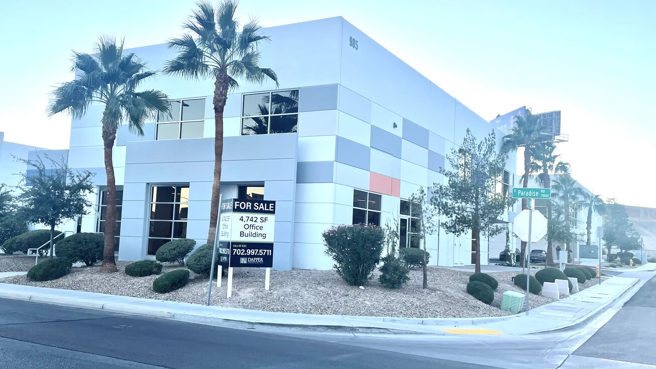985 White Dr, Las Vegas, NV 89119 | Crexi.com