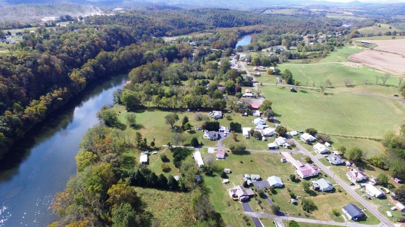 Lansworth Dr, Austinville, VA 24312 | Crexi.com