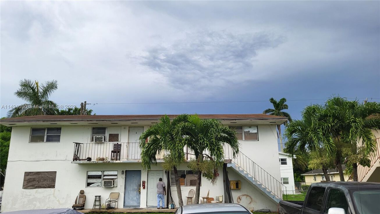 688 SW 6th St, Belle Glade, FL 33430 | Crexi.com