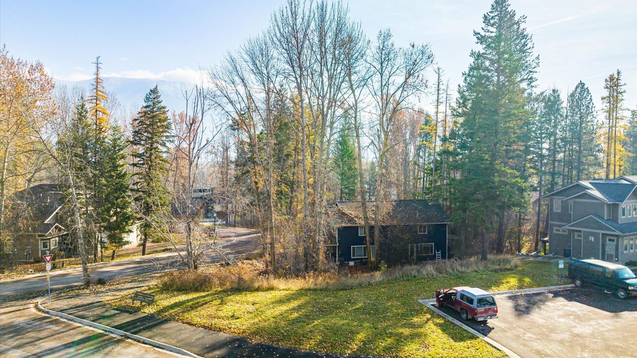 31 & 33 Cedar Pointe Loop, Columbia Falls, MT 59912 | Crexi.com