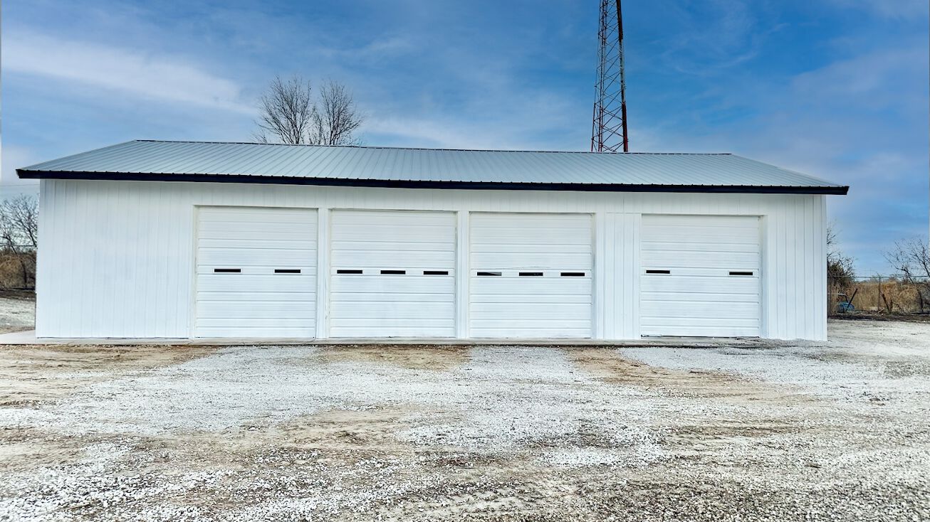 2829 S Hoover Rd, Wichita, KS 67215 | Crexi.com