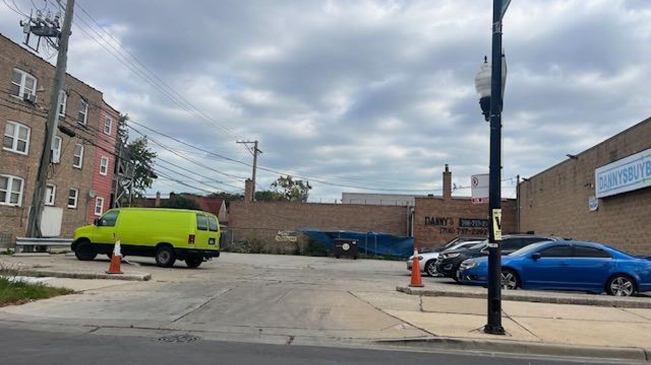 400 E 103rd St, Chicago, IL 60628 | Crexi.com