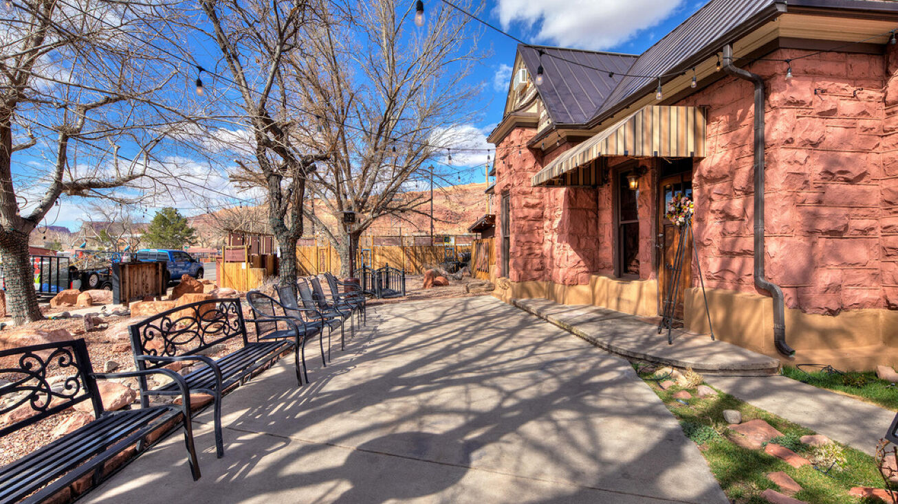 84 W 200 N, Moab, UT 84532 | Crexi.com