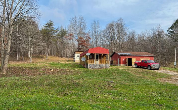 1732 KOKEEN RD Oak Hill OH 45656-9026 APN: 01000136401 | Crexi.com