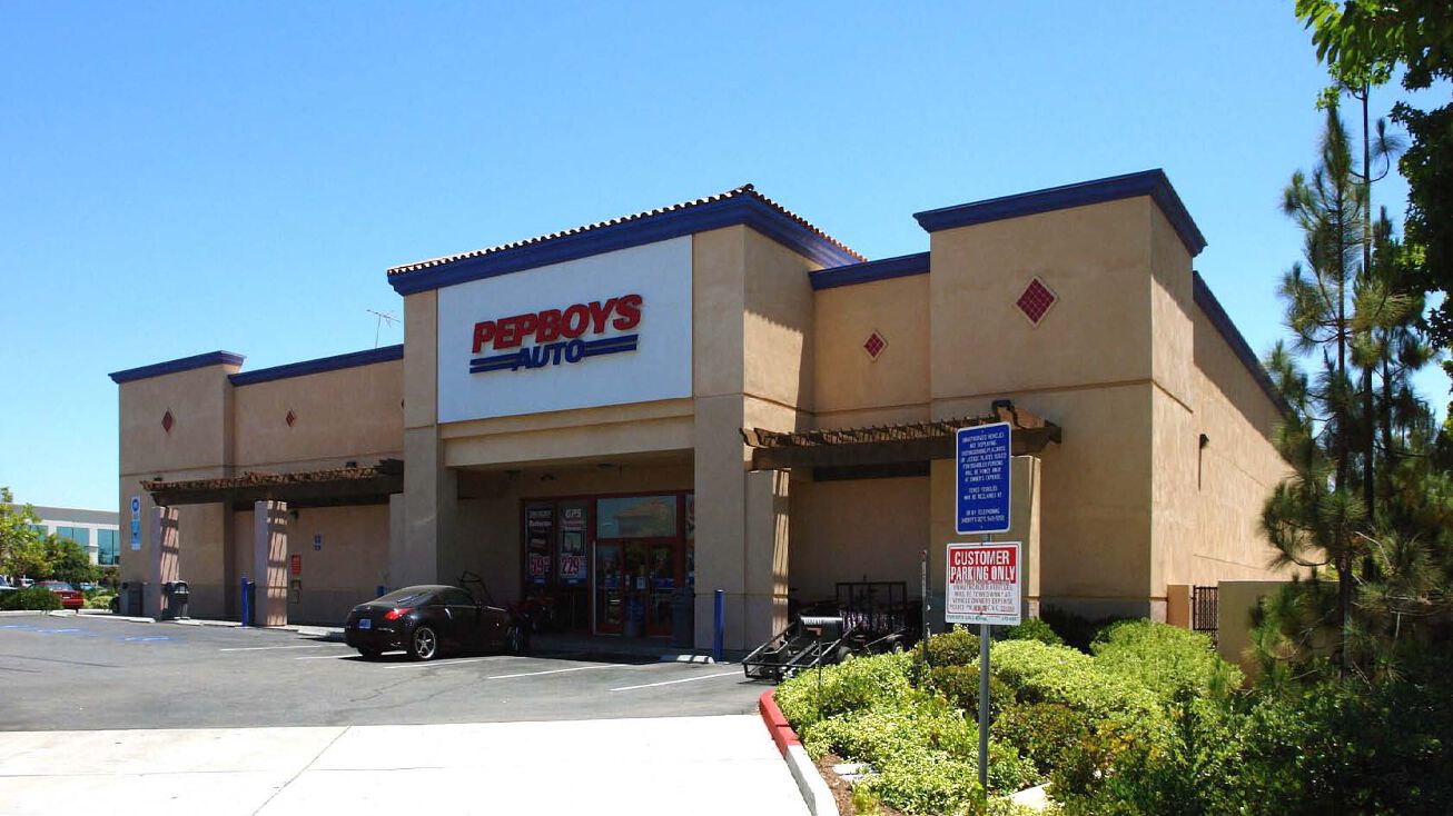 10041 Mission Gorge Rd, Santee, CA 92071 | Crexi.com