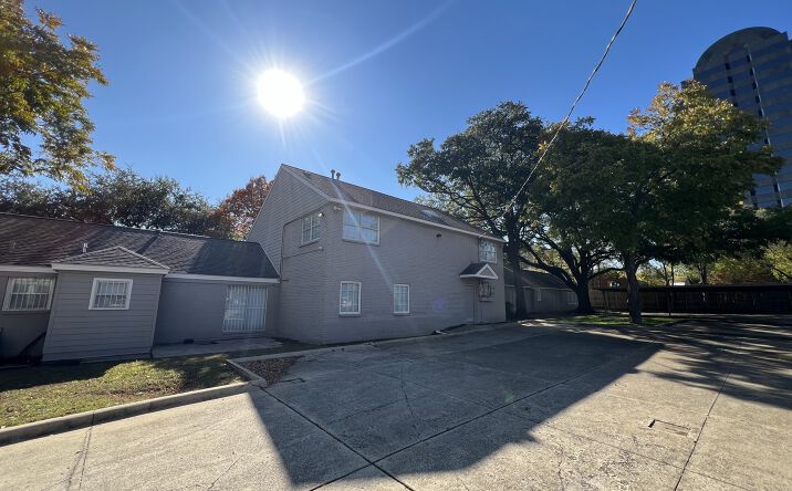 5447 Glen Lakes Dr., Dallas, TX 75231 | Crexi.com