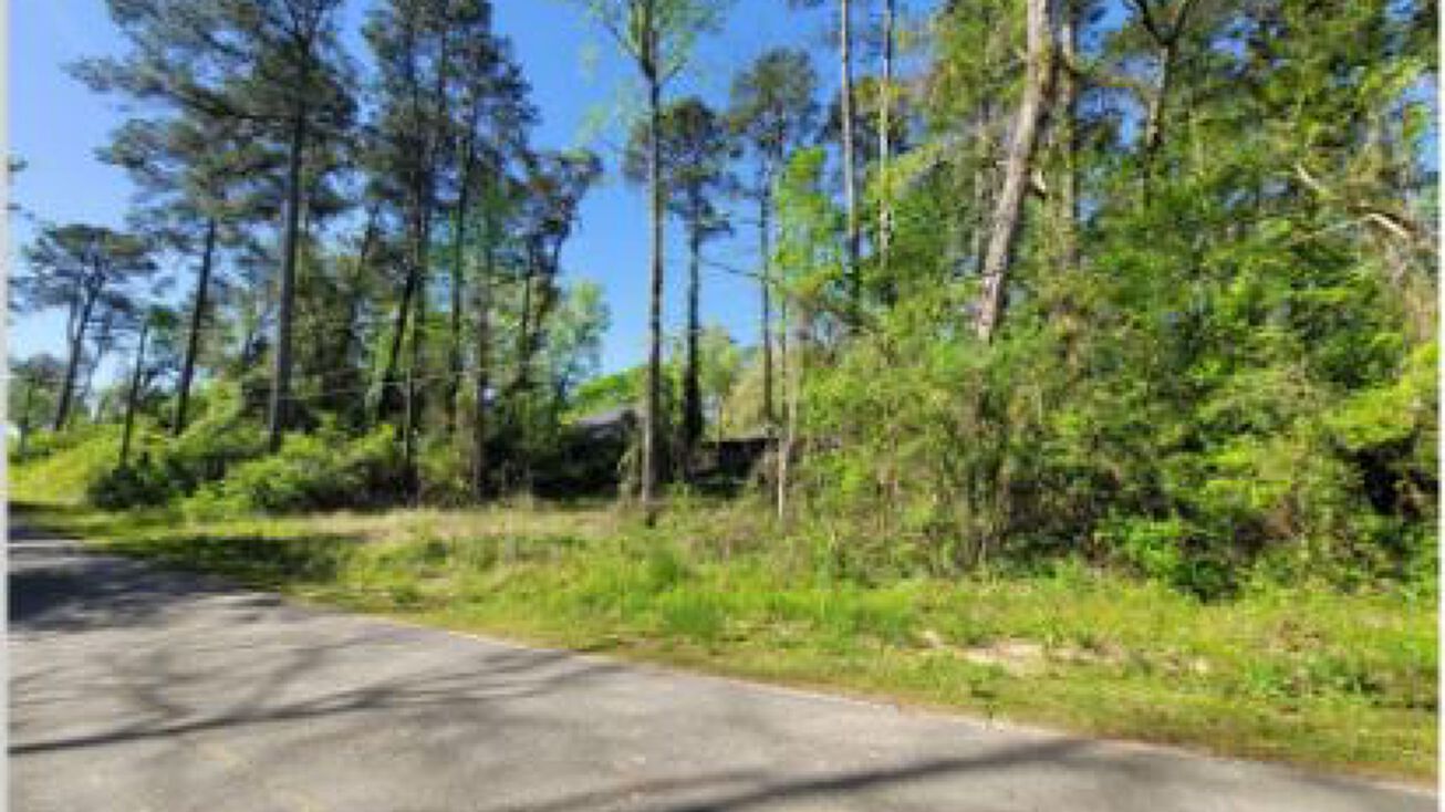Hanover Ln, Panorama Village, TX 77304 | Crexi.com