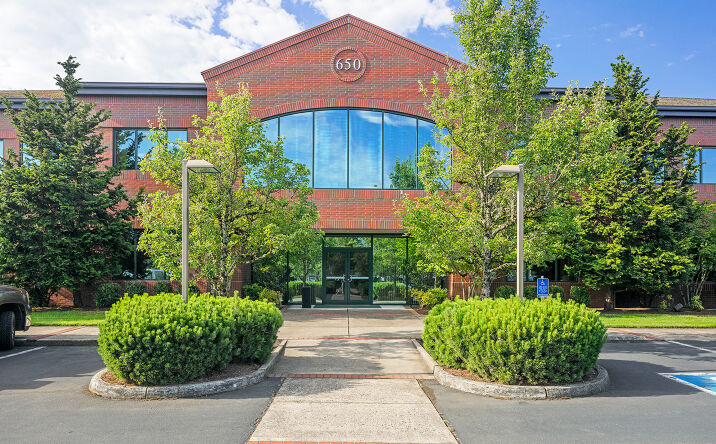 550, 560 & 570 HAWTHORNE AVE SE Salem OR 97301 APN: R82447 | Crexi.com