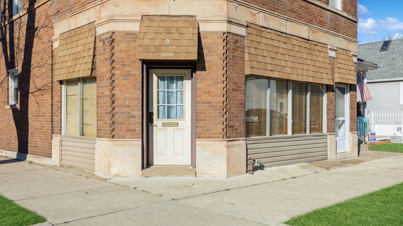 13258 S Houston Ave, Chicago, IL 60633 | Crexi.com