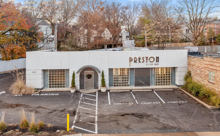 525 S HANLEY RD Clayton MO 63105-2037 APN: 19K-62-0330 | Crexi.com