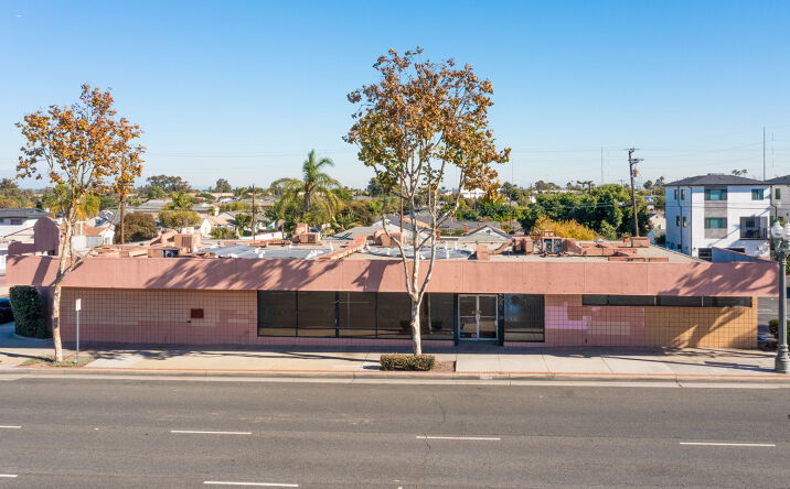 17000 HAWTHORNE BLVD Lawndale CA 90260-3301 APN: 4075014025 | Crexi.com
