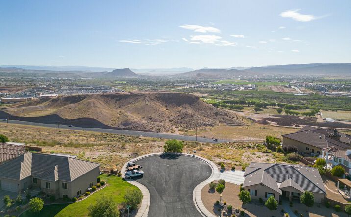 1867 910 S CIR St. George UT 84790 APN: SGFORR64A | Crexi.com