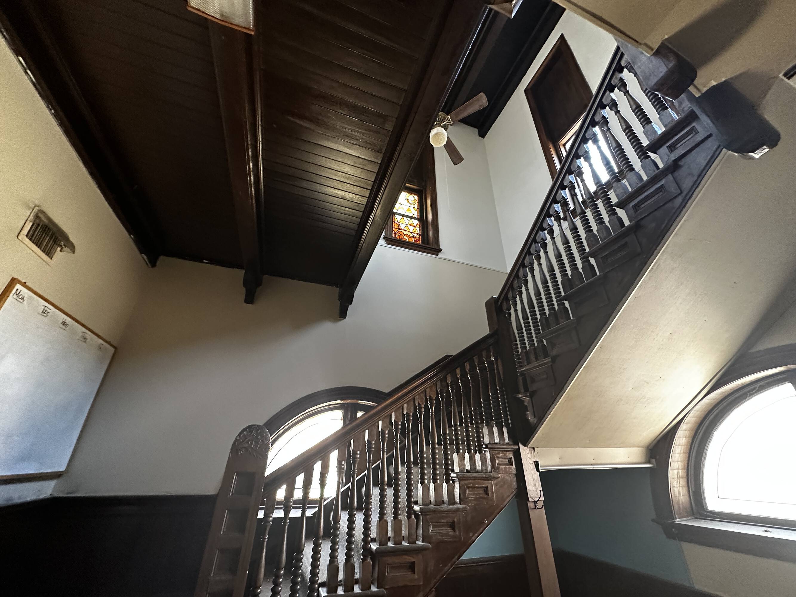 1040 S TAYLOR AVE St. Louis MO 63110 | Crexi.com