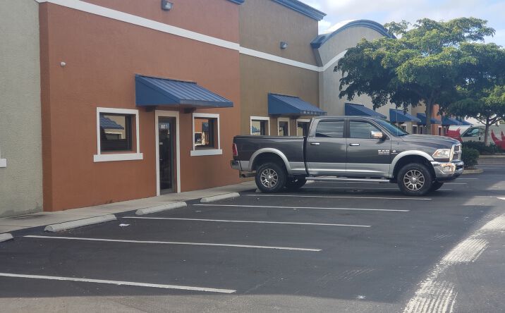 7863 DREW CIR STE 7 Fort Myers FL 33967-6001 APN: 08462558000010007 ...