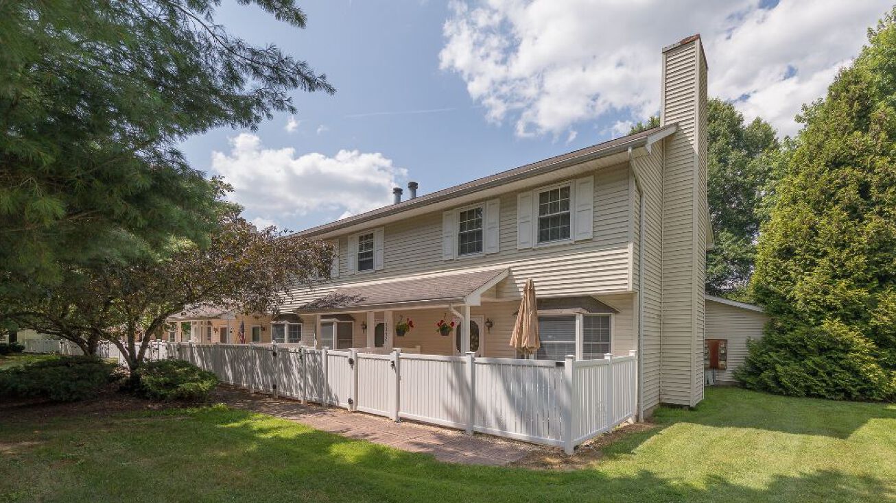 1352 - 1396 Red Tail Hawk Drive, Youngstown, OH 44512 | Crexi.com