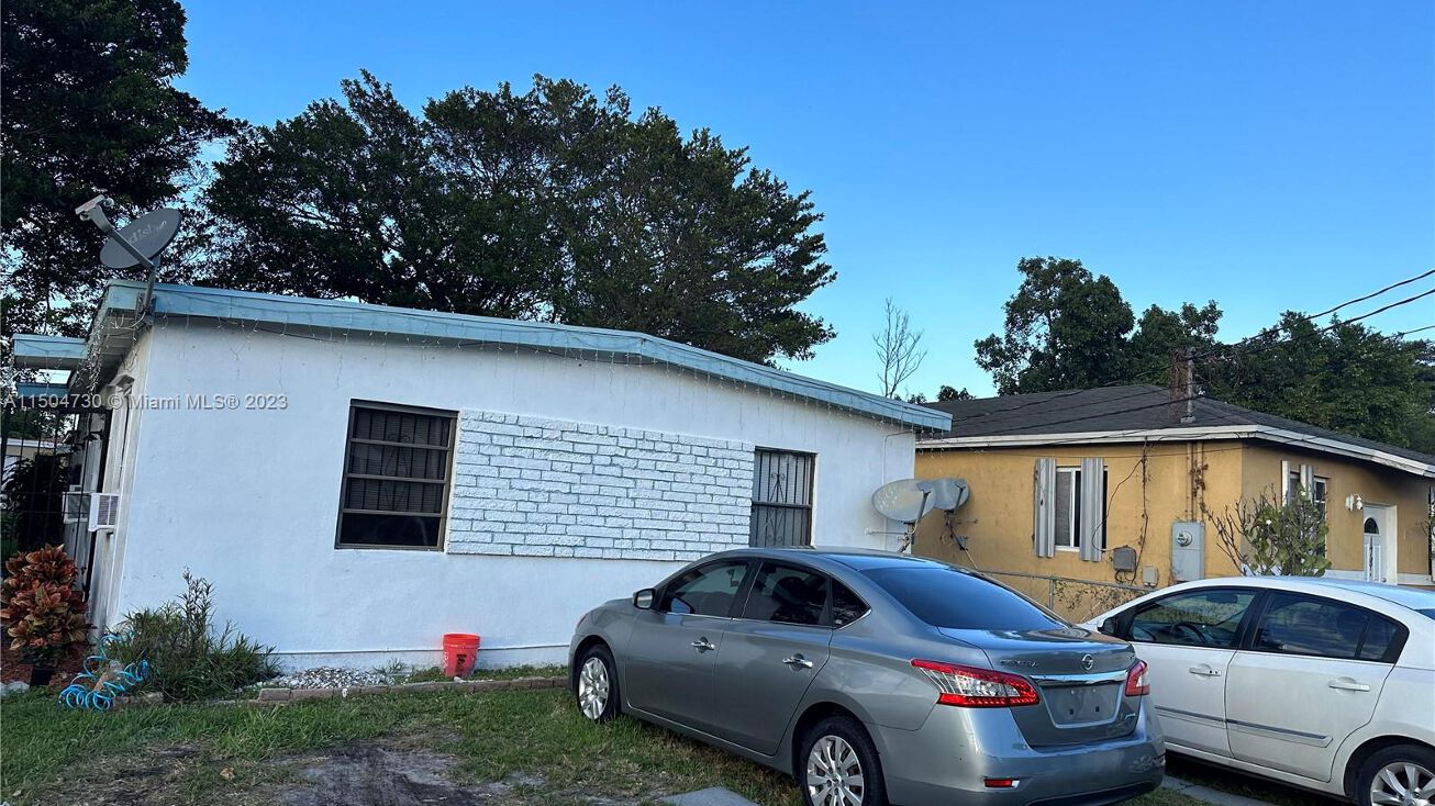 1785 NW 56th St, Miami, FL 33142 | Crexi.com