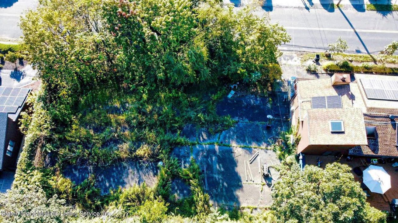 Bard Ave, Staten Island, NY 10301 | Crexi.com