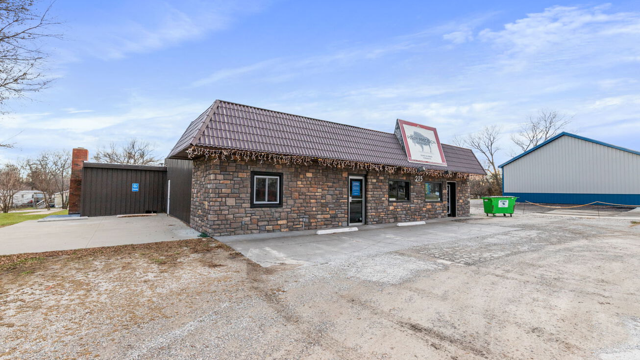 215 Ames St, Baldwin City, KS 66006 | Crexi.com