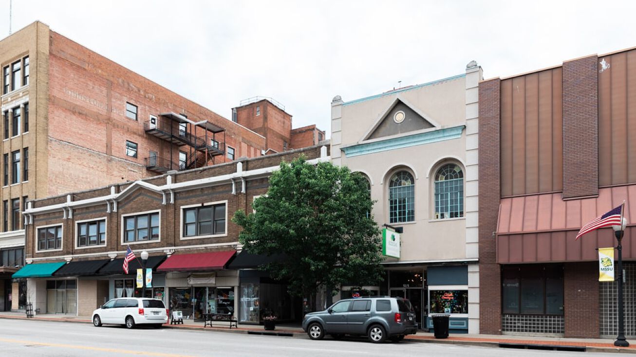 515 S Main St, Joplin, MO 64801 | Crexi.com
