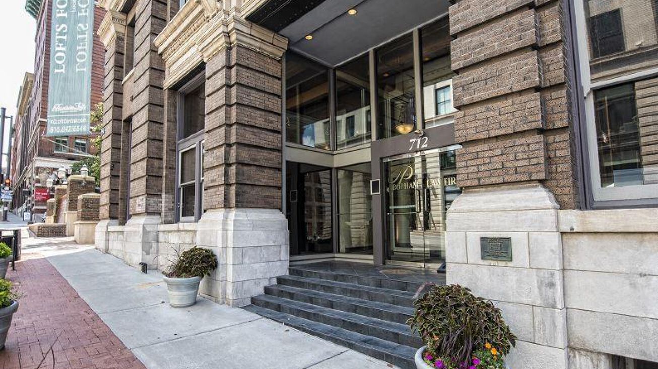 712 Broadway Boulevard, Kansas City, MO 64105 | Crexi.com