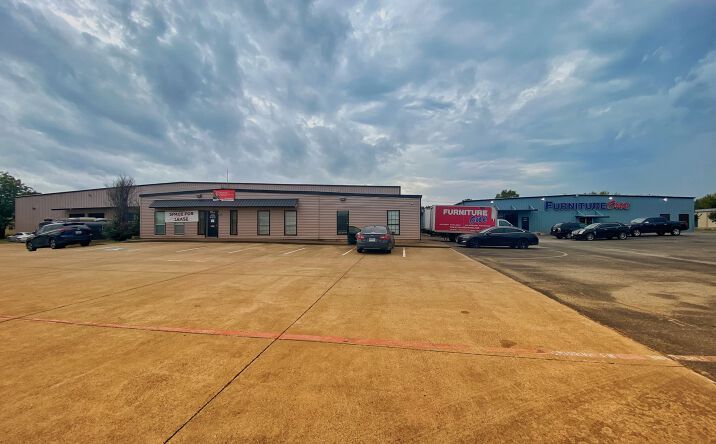 707 W Broad St, Forney, TX 75126 | Crexi.com