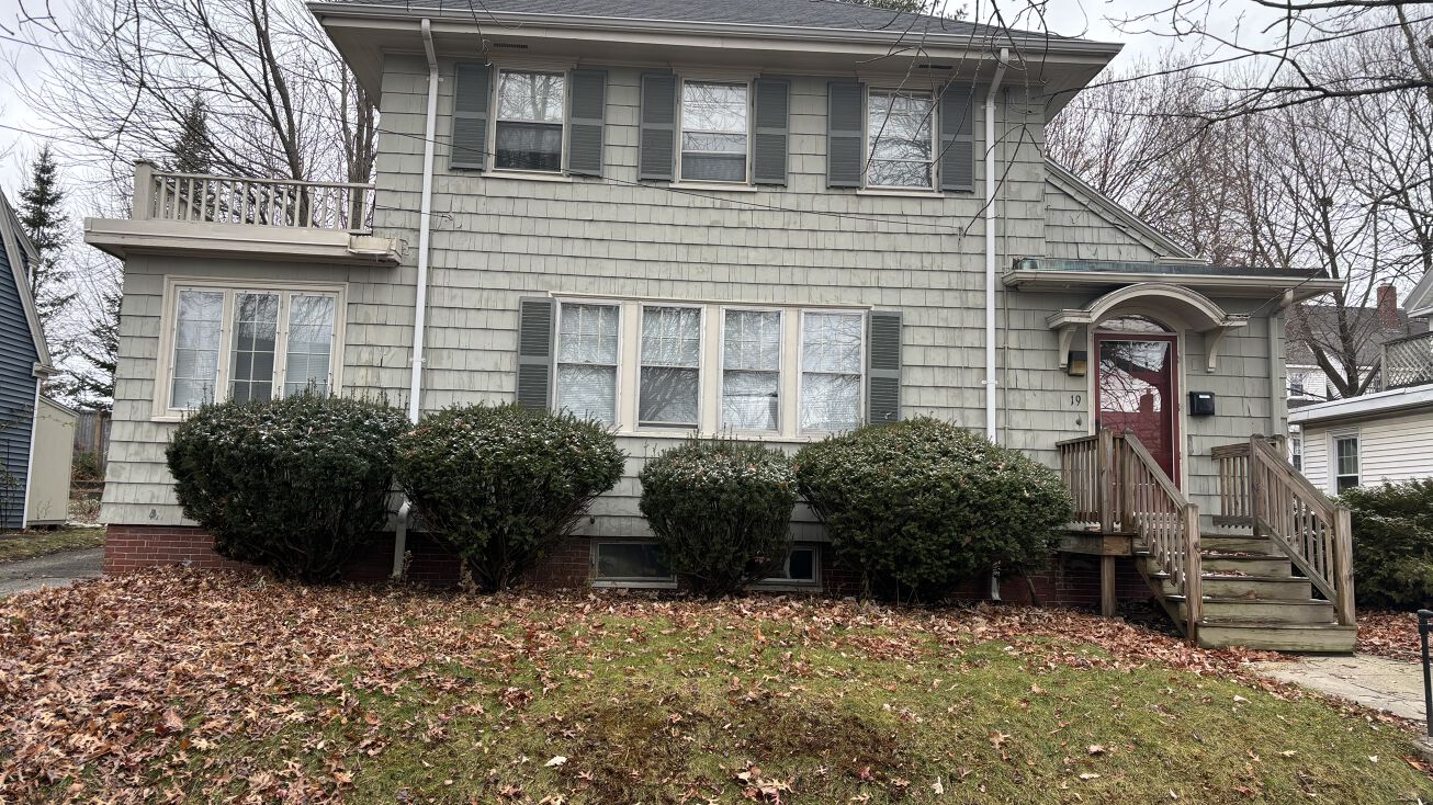 19 Chamberlain Ave, Portland, ME 04101 | Crexi.com