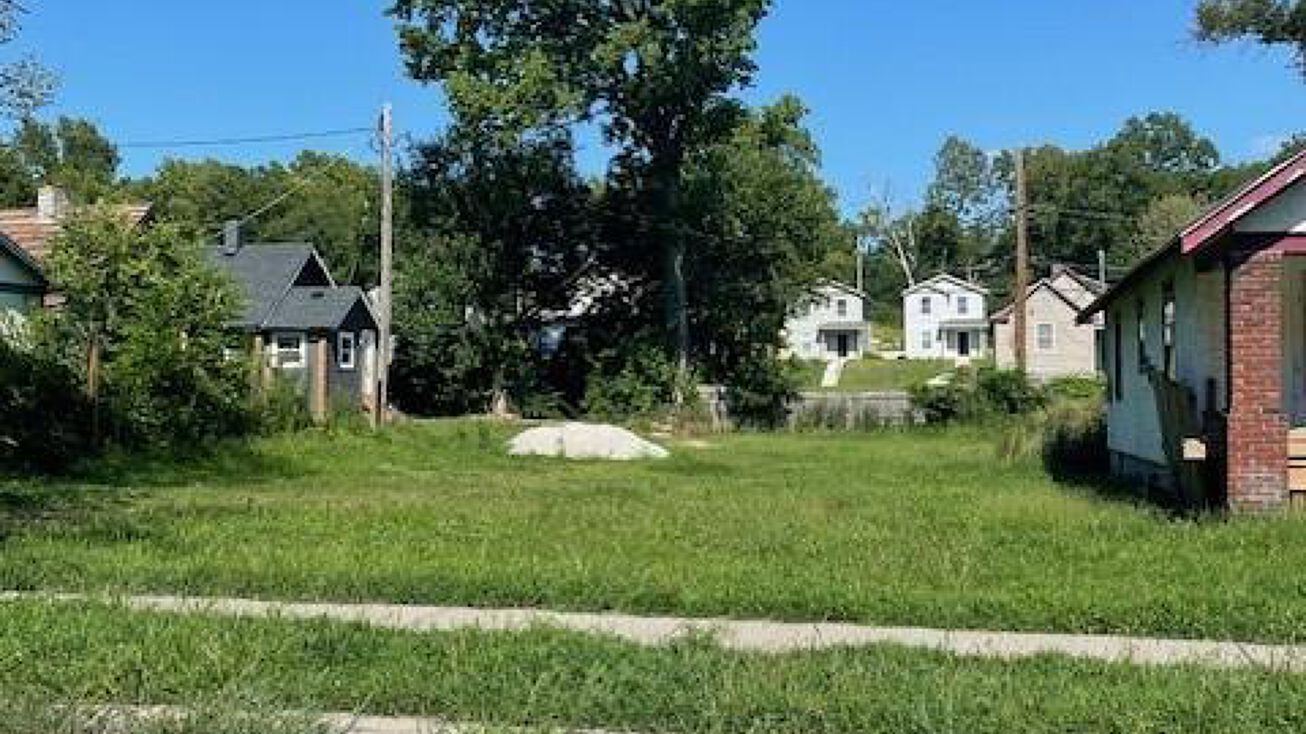 4107 Park Avenue, Kansas City, MO 64130 | Crexi.com