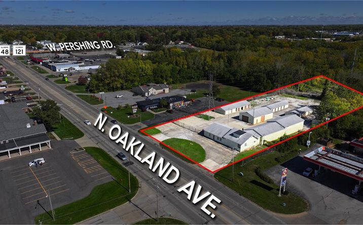 2190 N Oakland Ave, Decatur, IL 62526 | Crexi.com