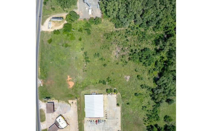 2701 NE 10TH ST Oklahoma City OK 73117 APN: R133403300 | Crexi.com