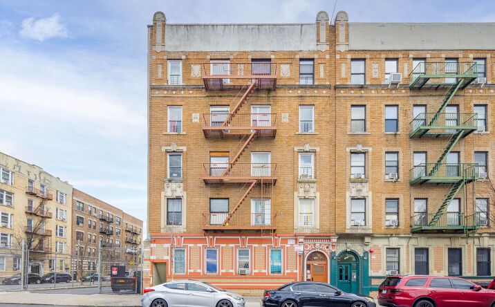 1562 MINFORD PL Bronx NY 10460-5715 APN: 22977146 | Crexi.com