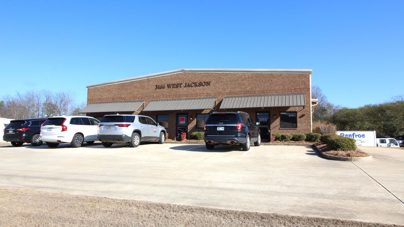 3166 Jackson St., Tupelo, MS 38801 | Crexi.com