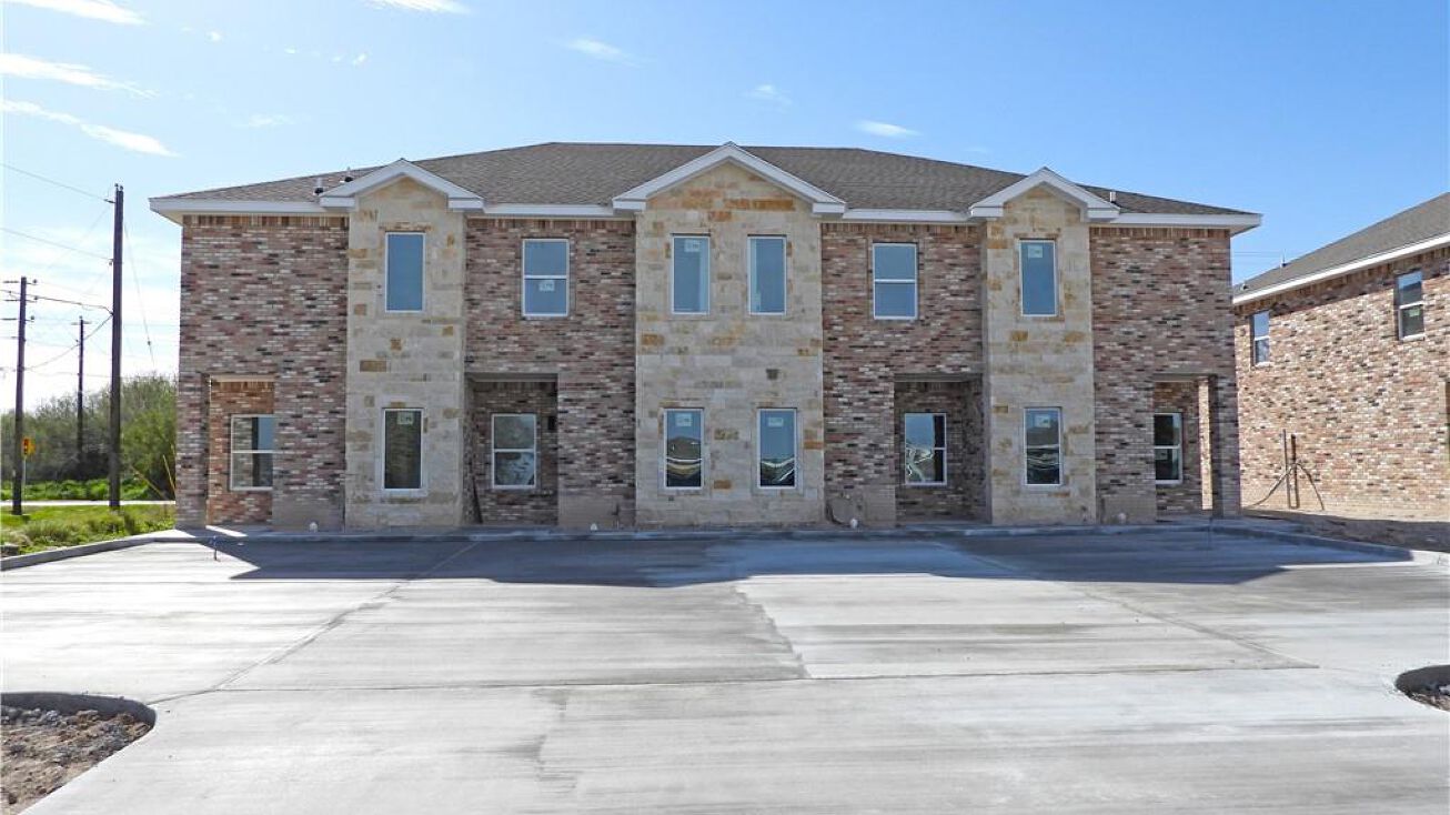 4614 W Burberry Street, Edinburg, TX 78541 | Crexi.com