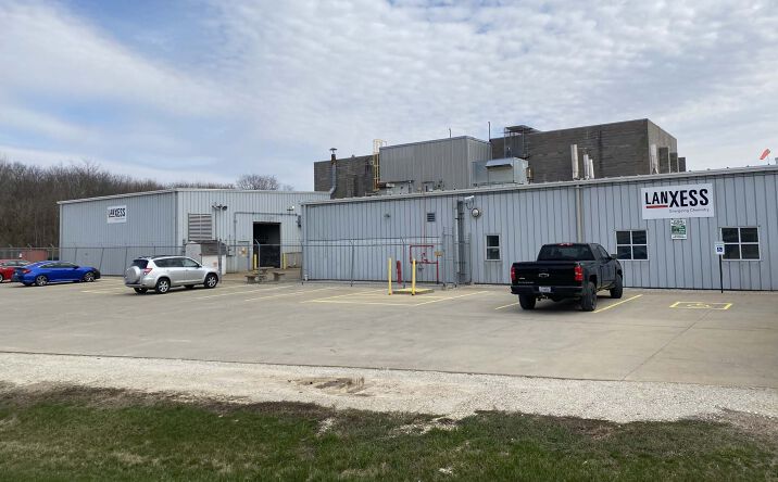 8220 US-24, Mapleton, IL 61547 | Crexi.com